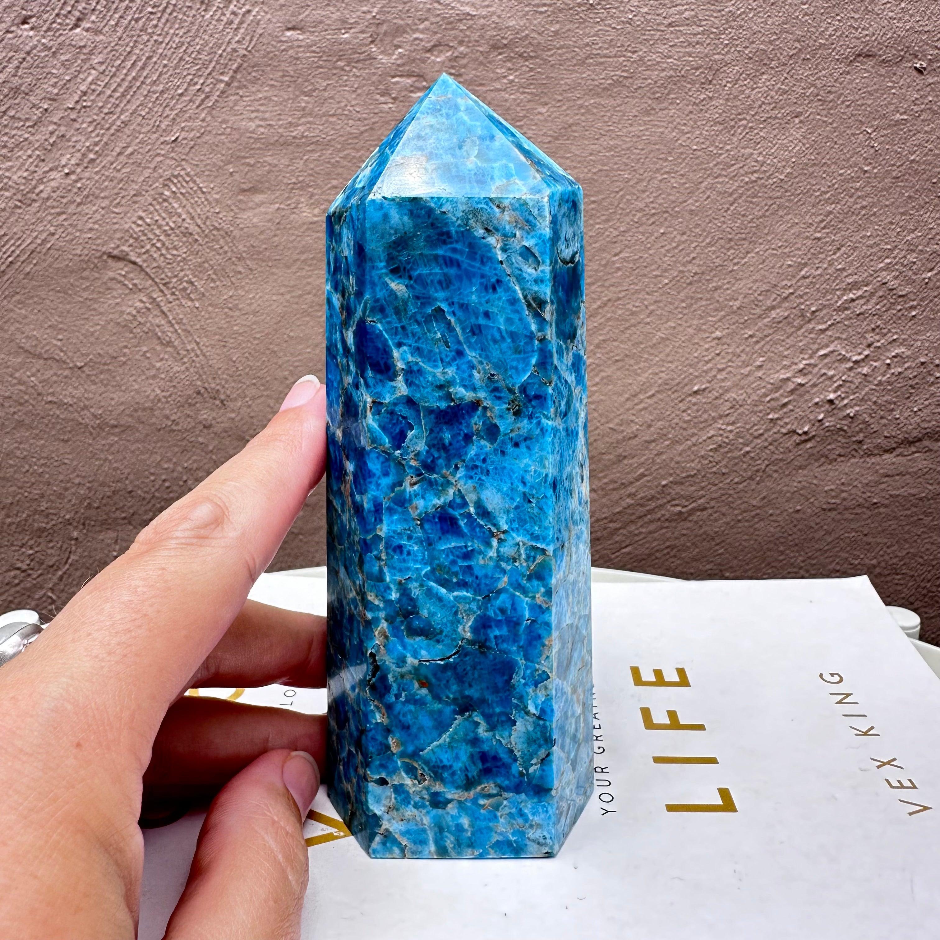 Blue Apatite Crystal Generator Tower - Medium – KUSHROX Crystal Gallery